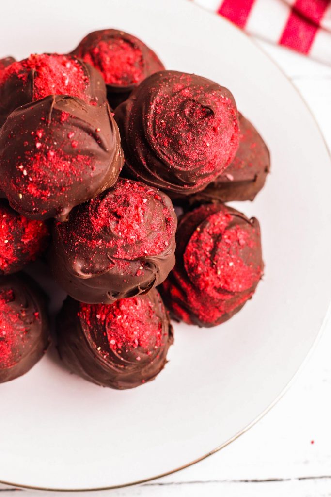 Make Strawberry Truffles in 20 Minutes with 3 Ingredients - Bacon is Magic