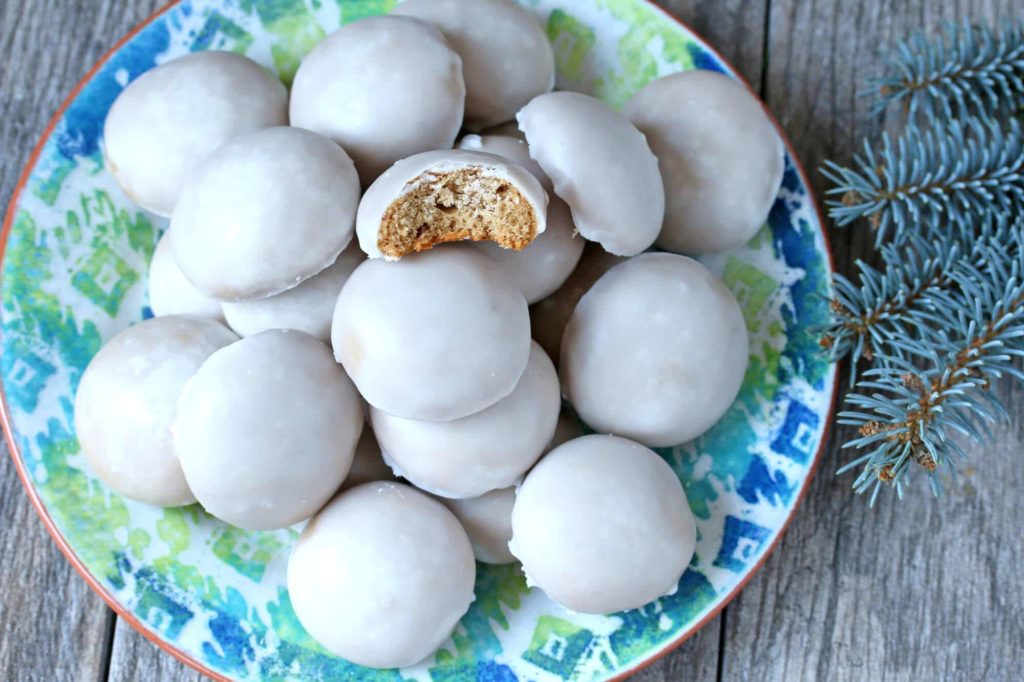 50 Best Christmas Cookies From Around the World - Bacon is Magic