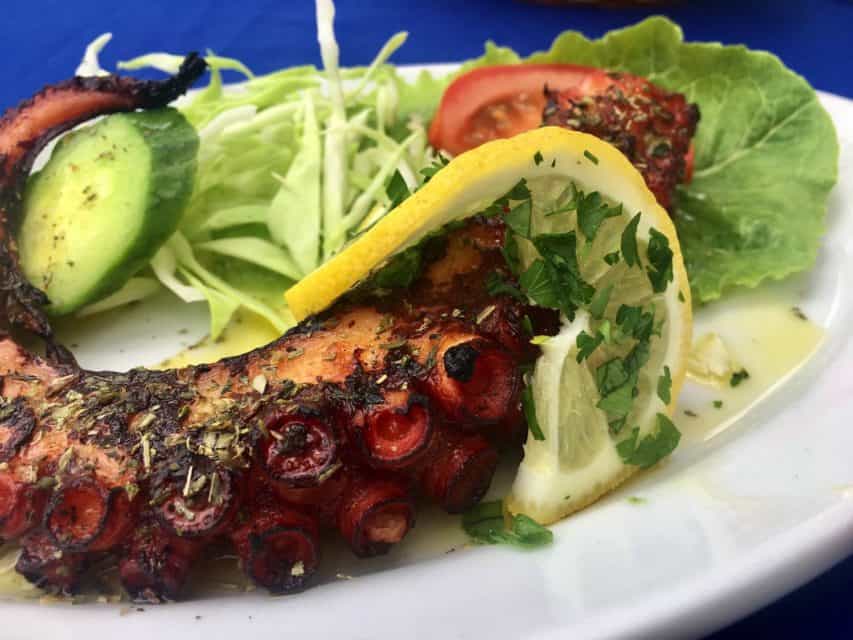 19 Traditional Seychelles Food + Drinks and Where to Get Them