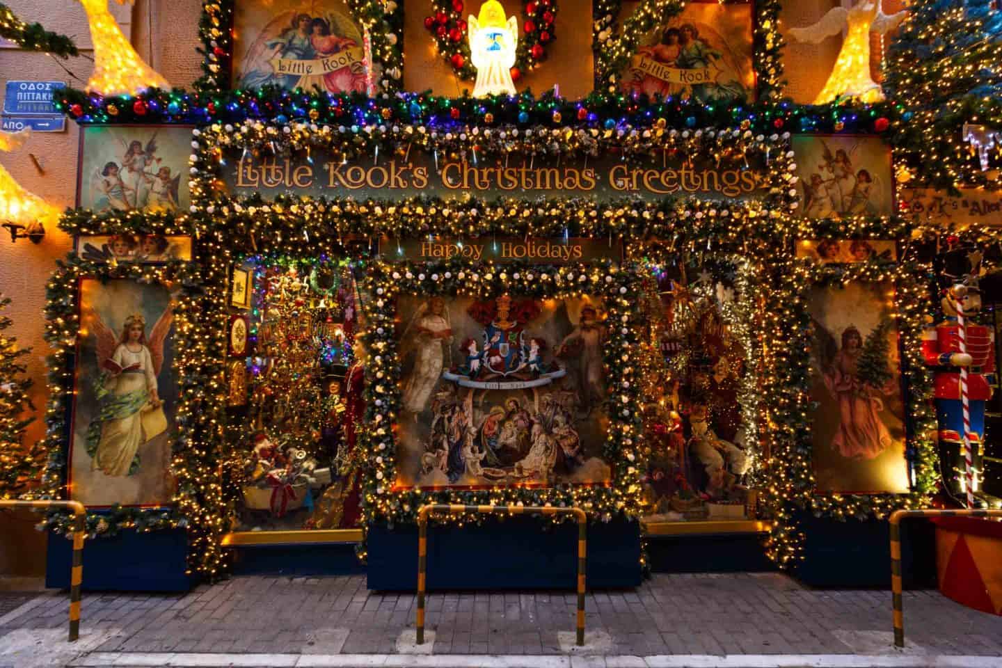 How Do They Celebrate Christmas in Greece? (Traditions + Food)