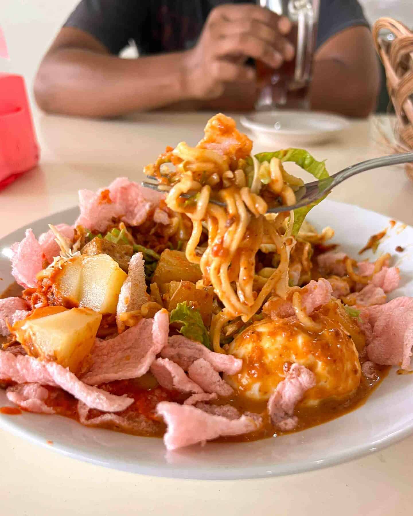 27 Famous Surabaya Food Locals Love to Eat