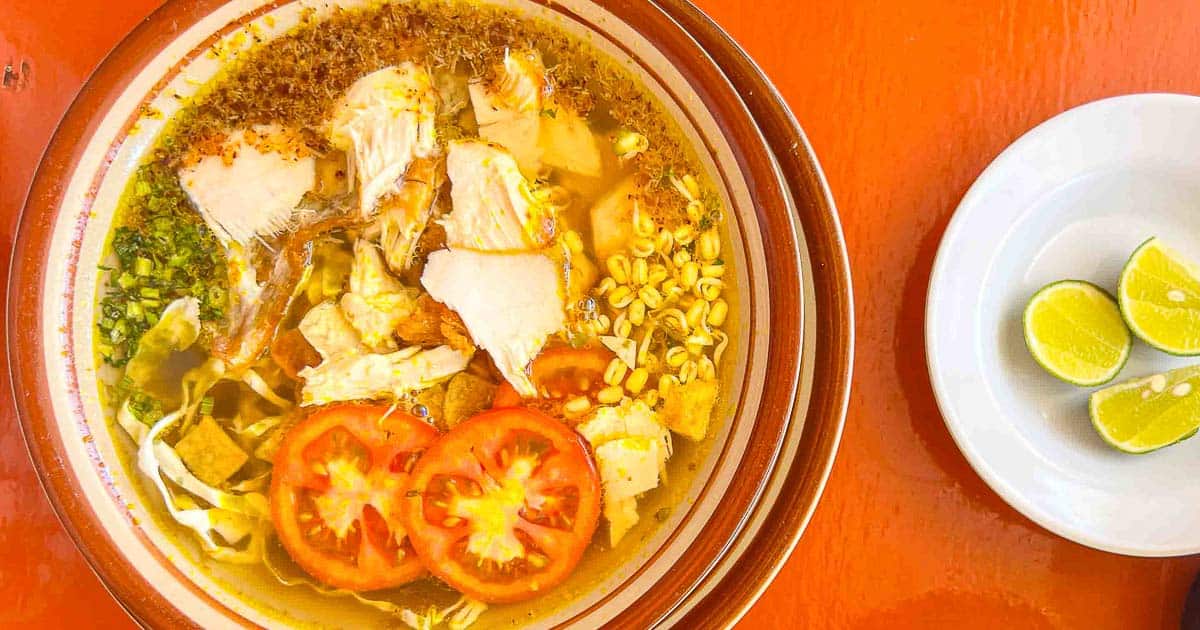 27 Famous Surabaya Food Locals Love to Eat