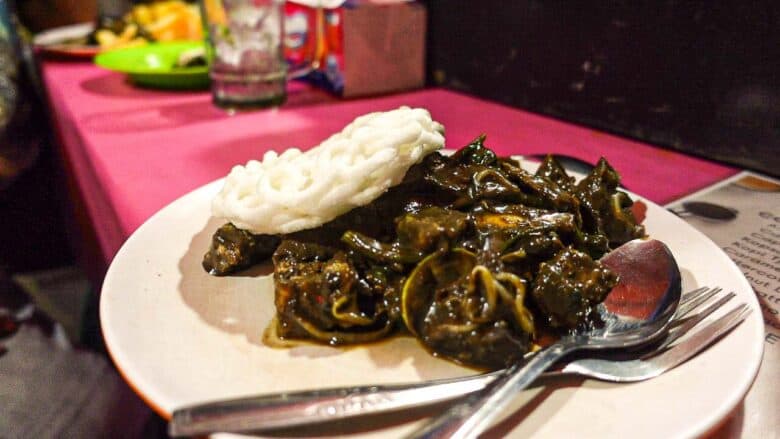 27 Famous Surabaya Food Locals Love to Eat