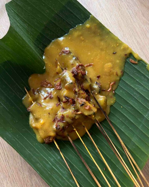 Padang Food: 30 Traditional Dishes & Best Restaurants in Padang