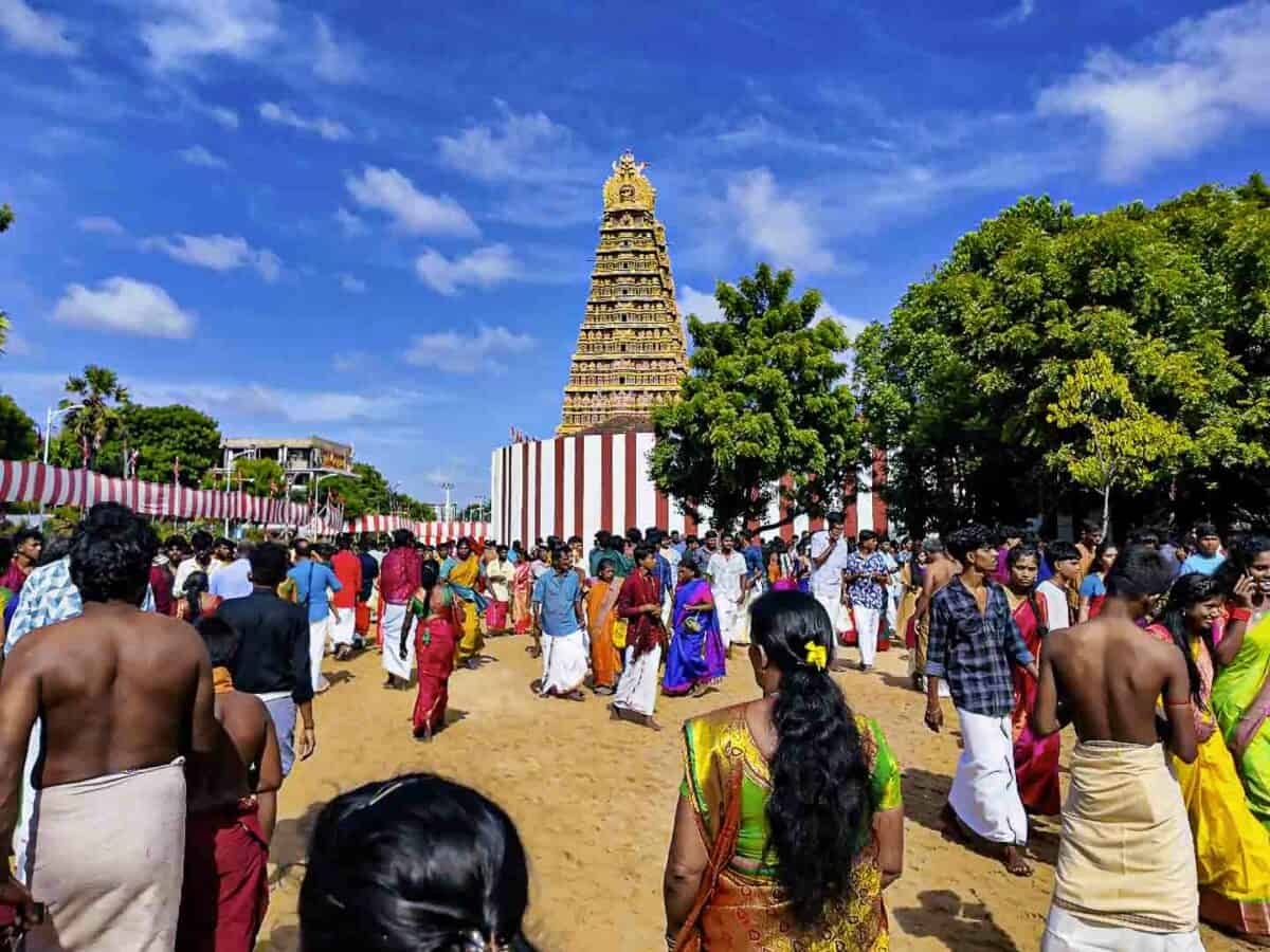 Tasting Nallur Kandaswamy Kovil Food: Sri Lanka's Hindu Festival