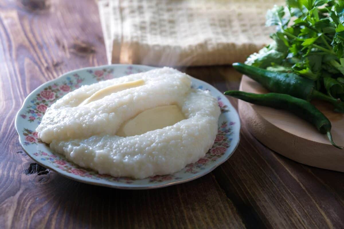 Traditional Georgian Food: 20 Dishes You Must Try in Tbilisi